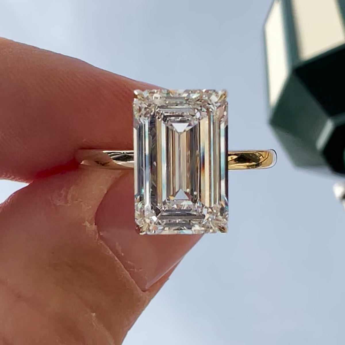 5 Carat Elongated Cut Emerald Solitaire Ring – Wachler Diamonds